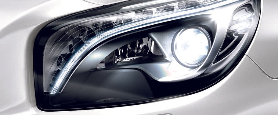 Discontinued Mercedes-Benz SL Class Features & Specs